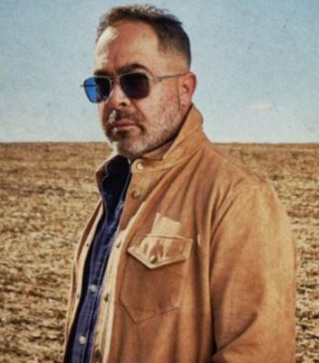 Aaron Lewis, The Hill Review - Chalked Up Reviews